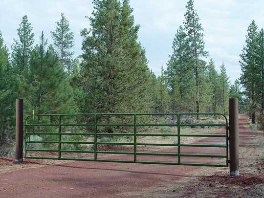 Farm Gates for Sale | Steel Livestock & Cattle Gates
